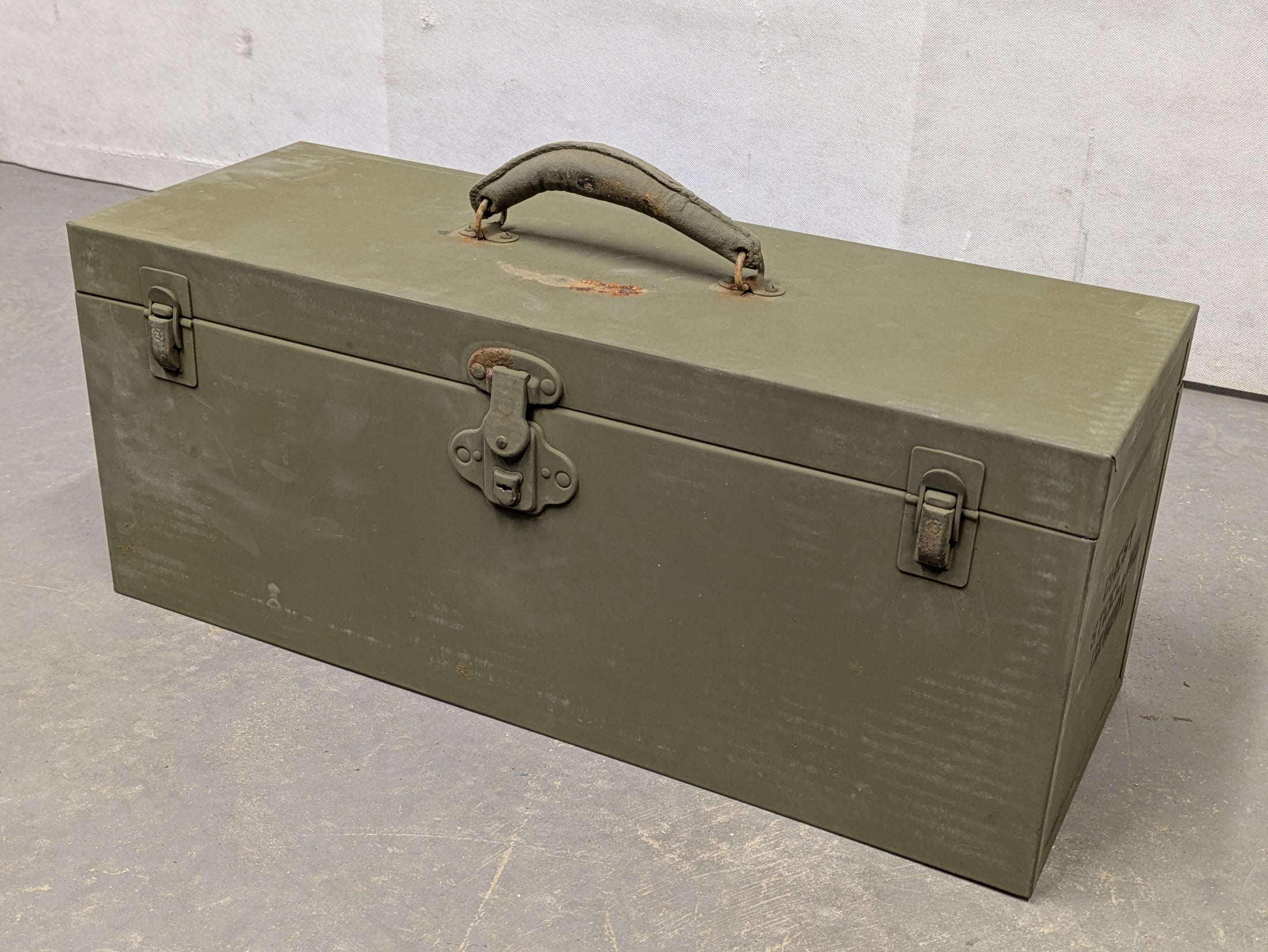 Healys Outlet Store | British Army Military MOD NATO Surplus Experts