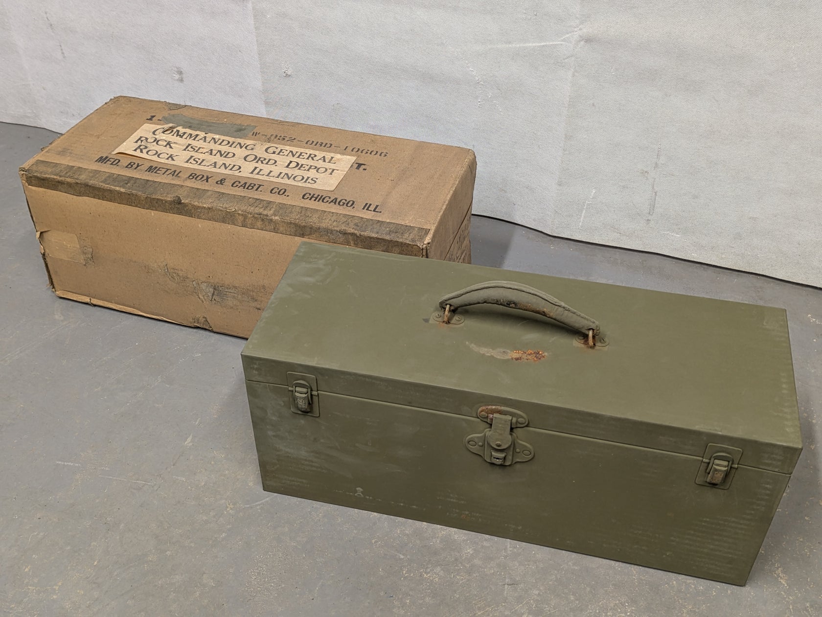 Healys Outlet Store | British Army Military MOD NATO Surplus Experts