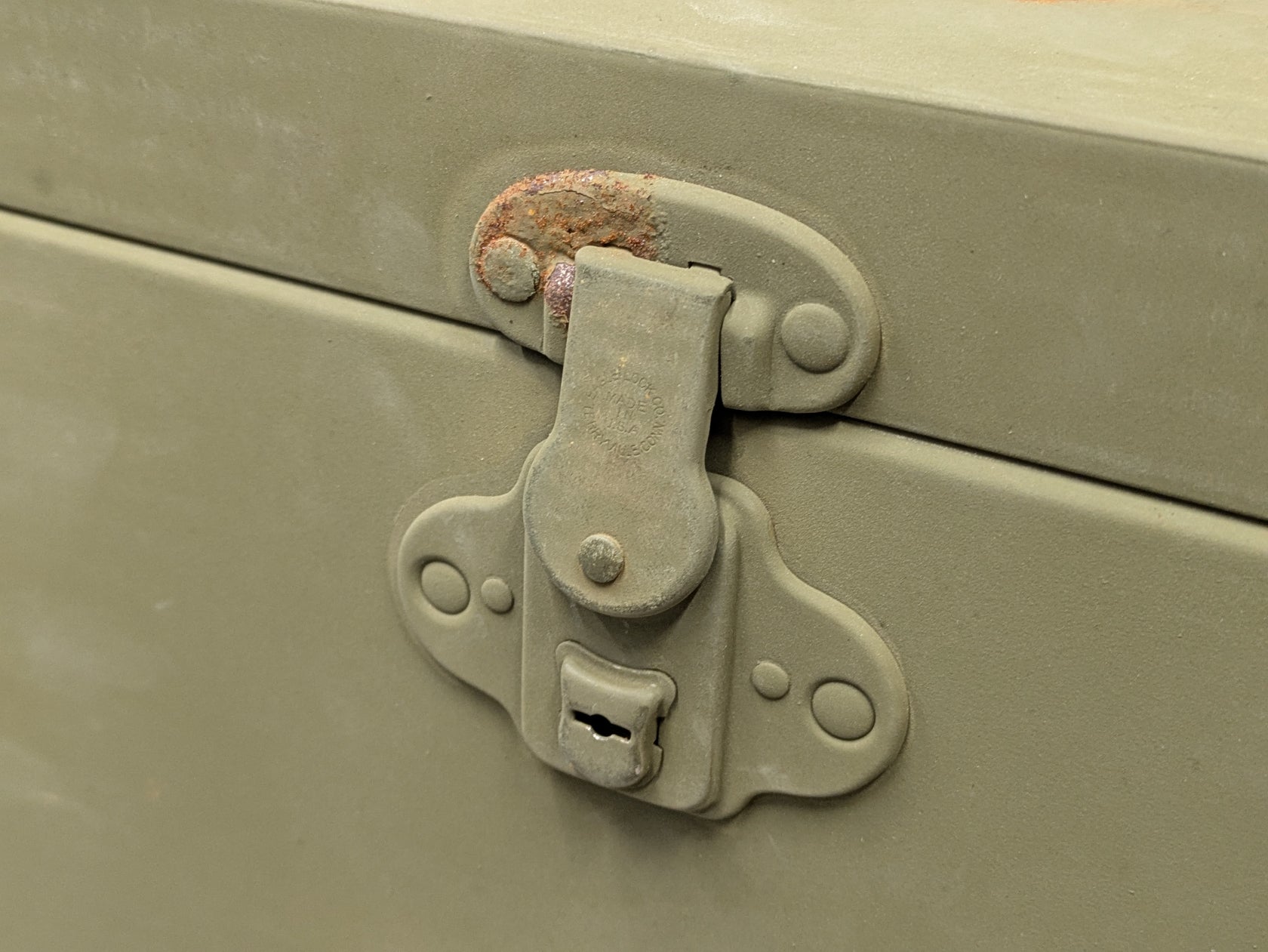 Healys Outlet Store | British Army Military MOD NATO Surplus Experts